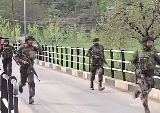 India Launches Manhunt After Islamic Terrorists Massacre 26 People in ...